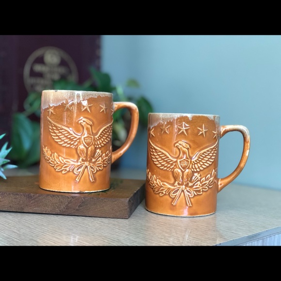 Kitchen | Pair Of Vintage Stoneware Eagle Mugs | Poshmark